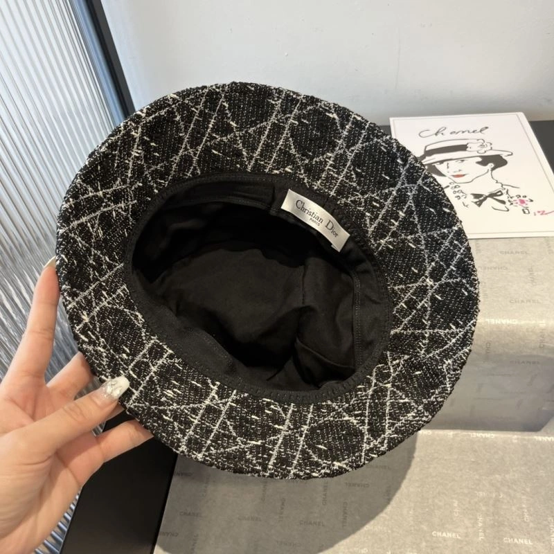 Bargain Christian Dior Caps