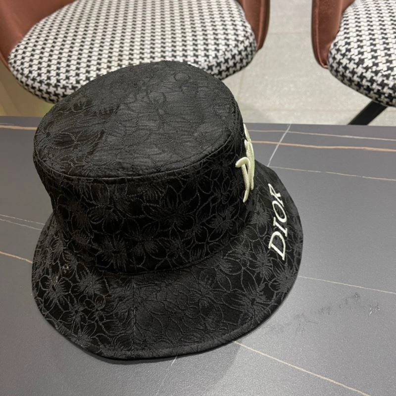 Accurate model Christian Dior Caps