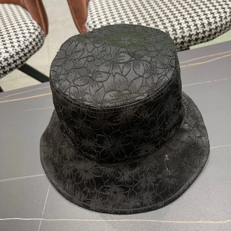 Accurate model Christian Dior Caps