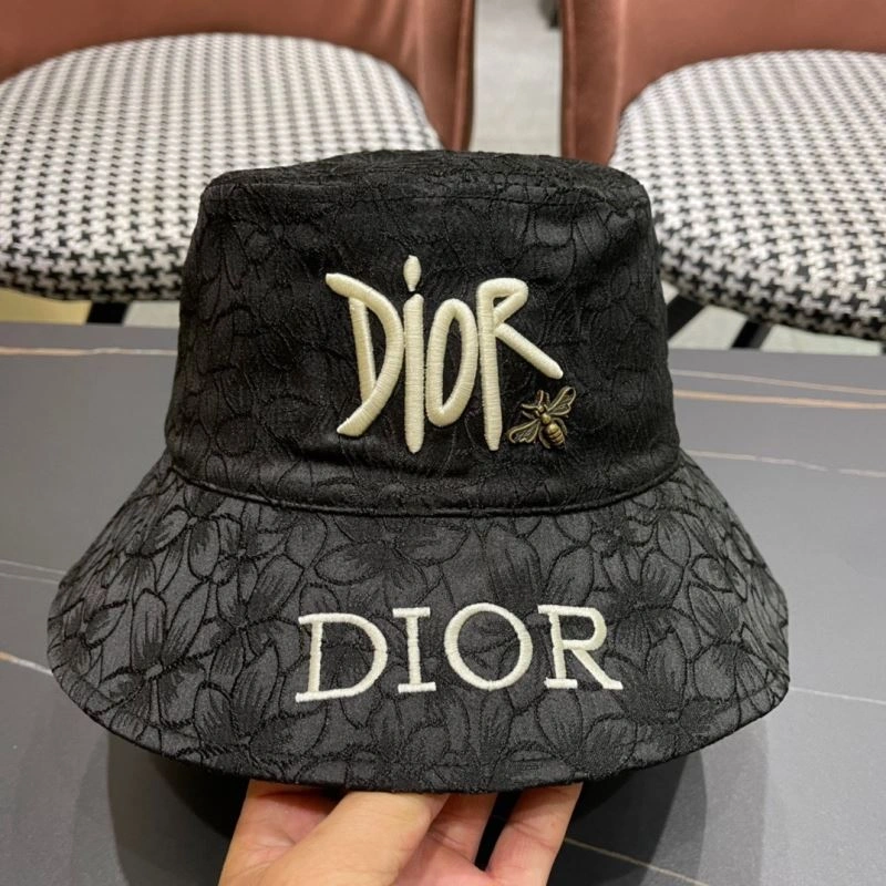Accurate model Christian Dior Caps