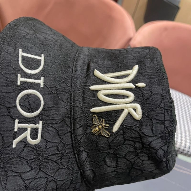 Accurate model Christian Dior Caps