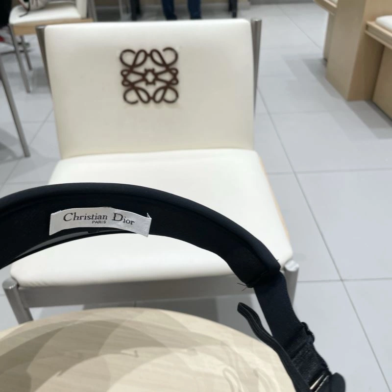 Bargain Christian Dior Caps