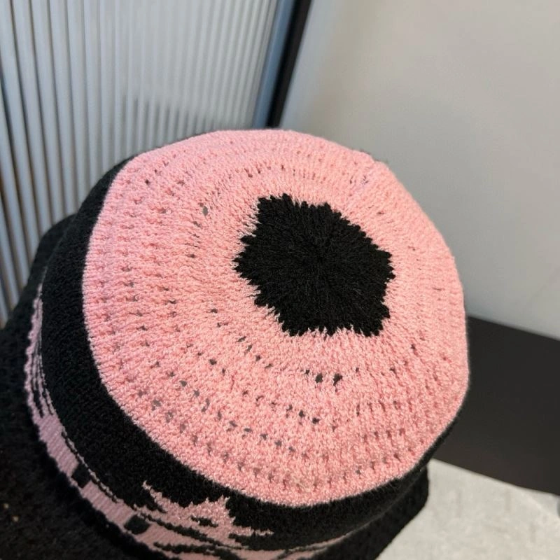 Top match Christian Dior Caps