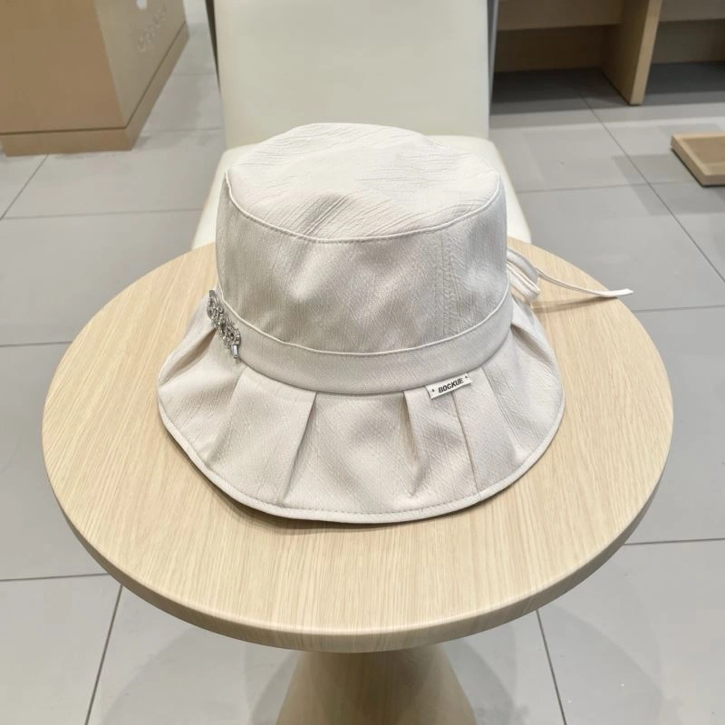 Accurate model Christian Dior Caps