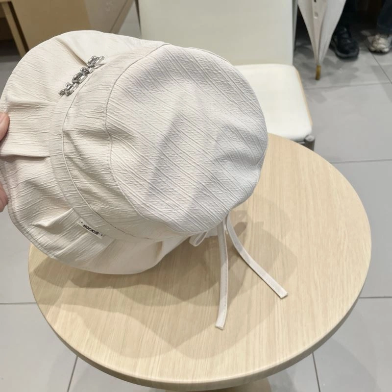 Accurate model Christian Dior Caps