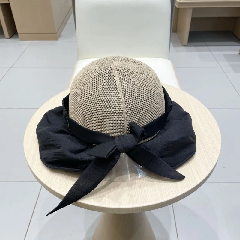 Bargain Christian Dior Caps