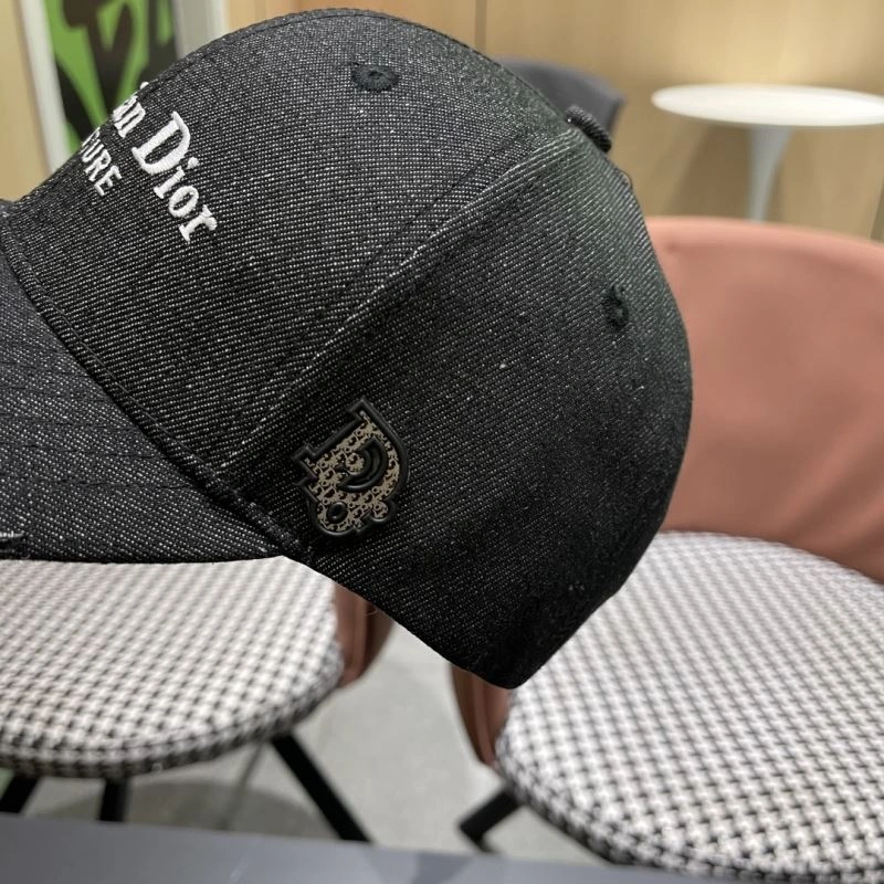 Bargain Christian Dior Caps