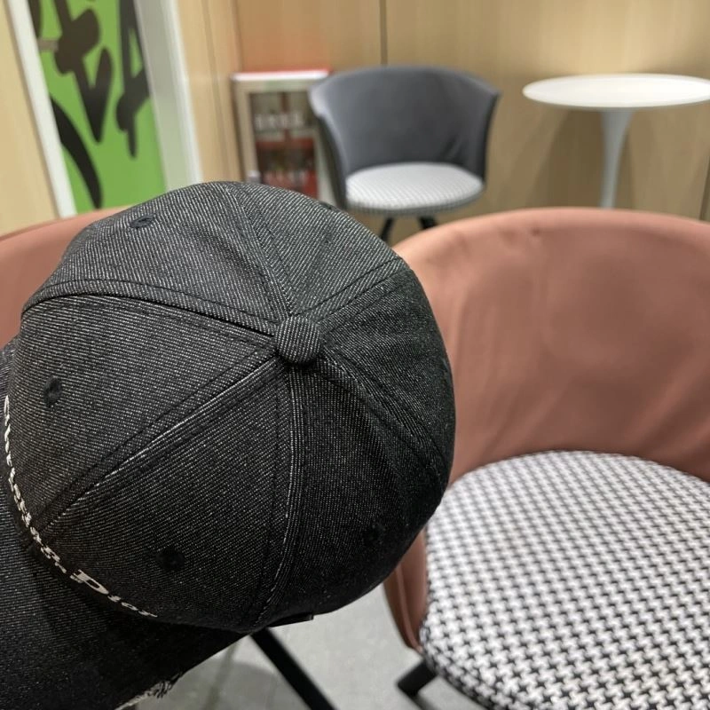 Bargain Christian Dior Caps