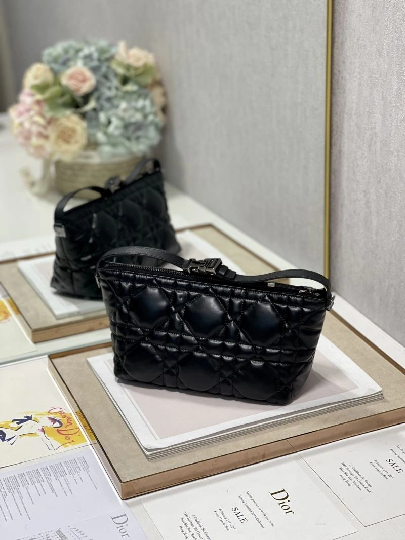 Discounted Christian Dior Clutch Bags
