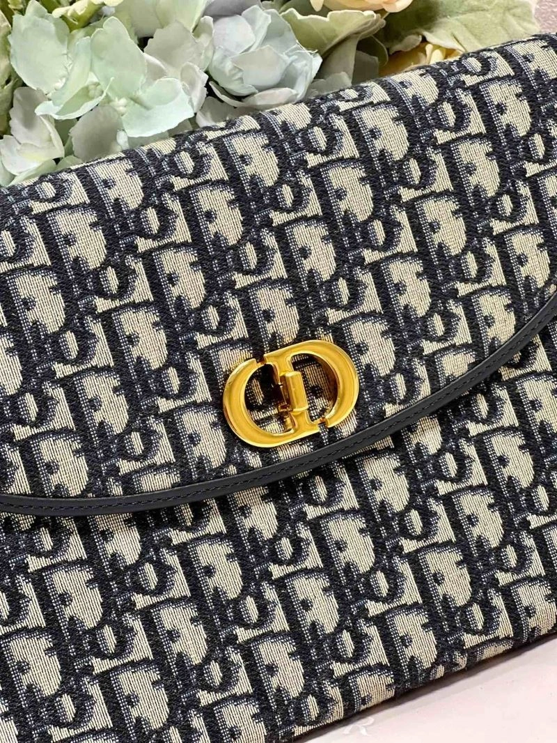 Bargain Christian Dior Clutch Bags