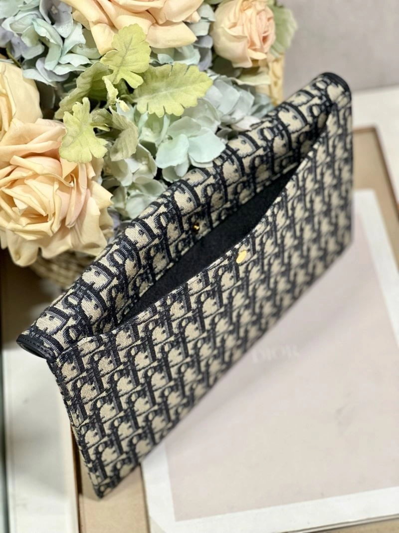 Bargain Christian Dior Clutch Bags