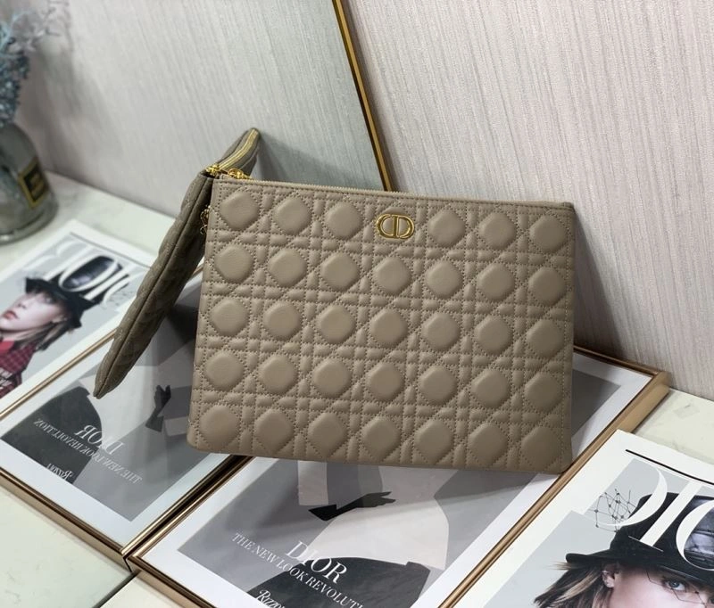Economical Christian Dior Clutch Bags