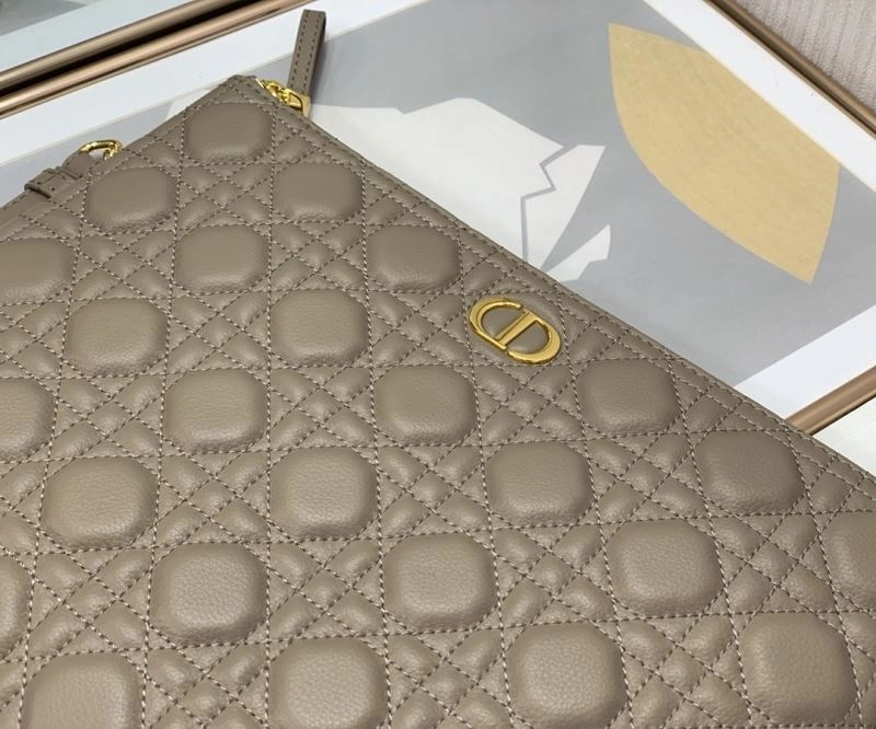 Economical Christian Dior Clutch Bags