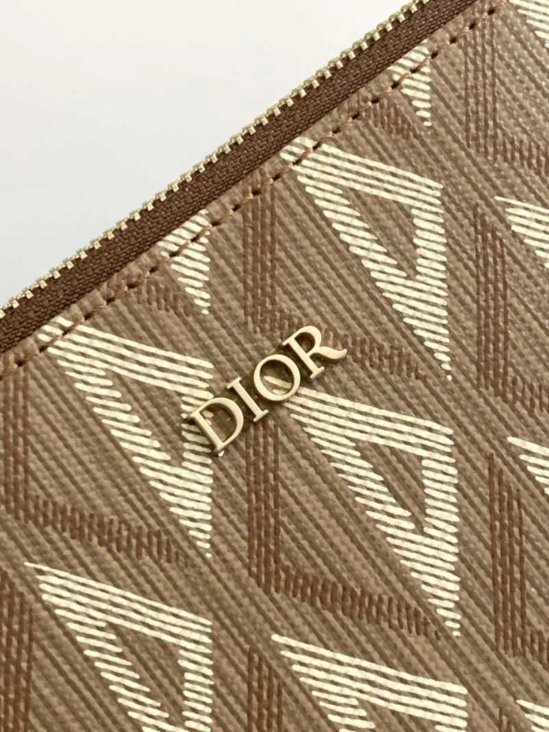 Accurate model Christian Dior Clutch Bags