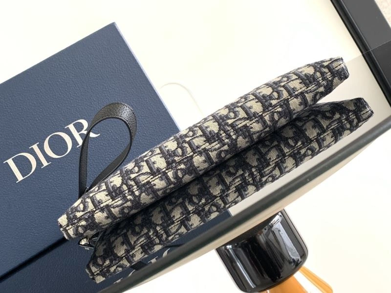 Bargain Christian Dior Clutch Bags
