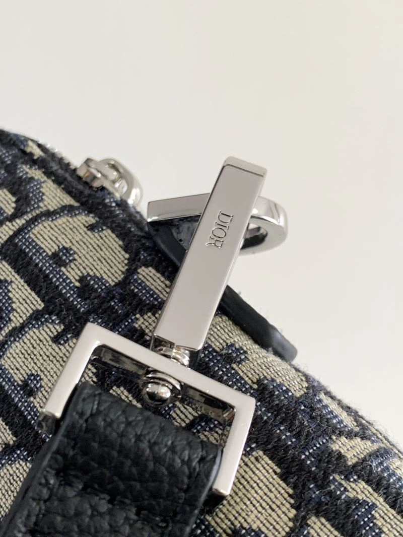 Bargain Christian Dior Clutch Bags
