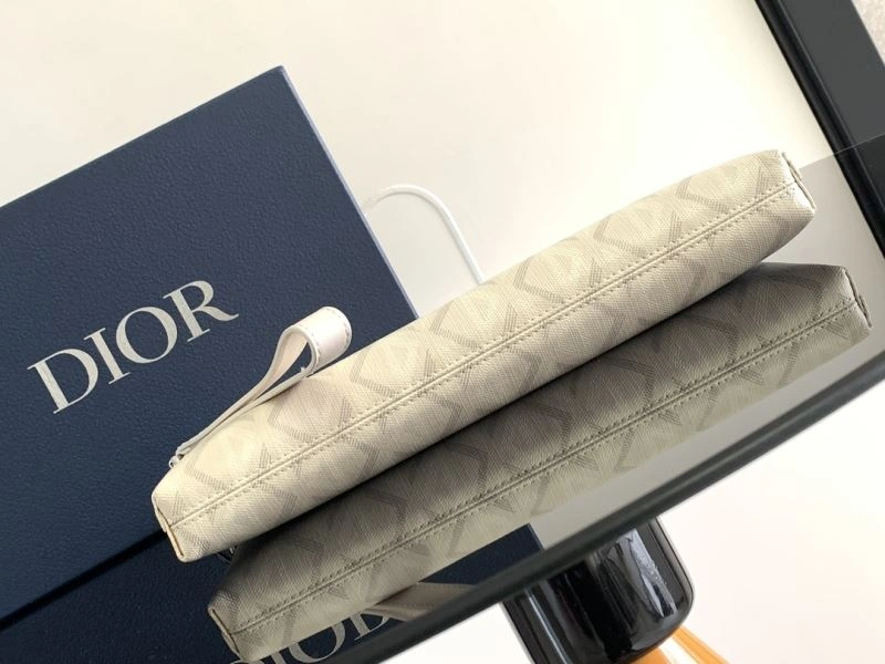 Affordable Christian Dior Clutch Bags