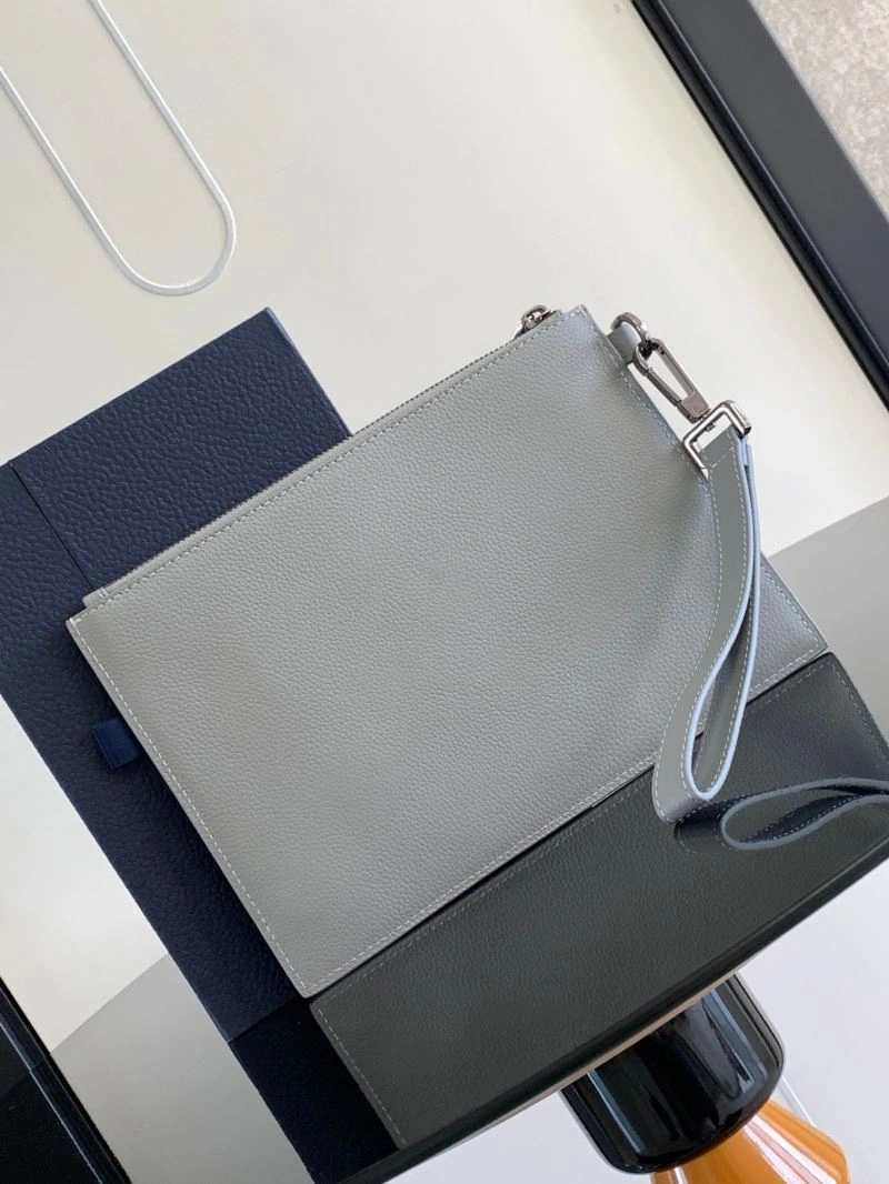 Discounted Christian Dior Clutch Bags