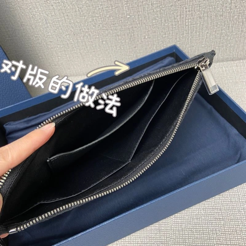 Top match Christian Dior Clutch Bags