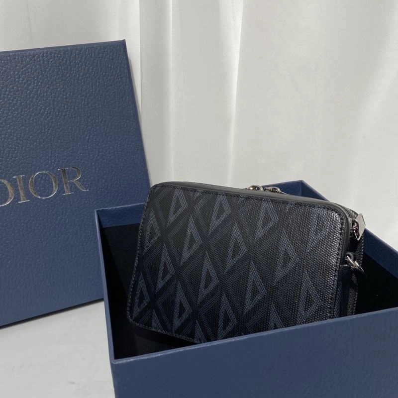 Top mirror Christian Dior Clutch Bags