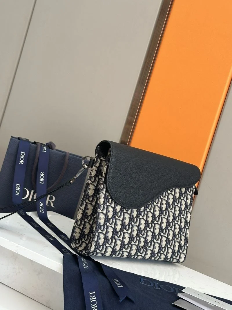 Top match Christian Dior Clutch Bags