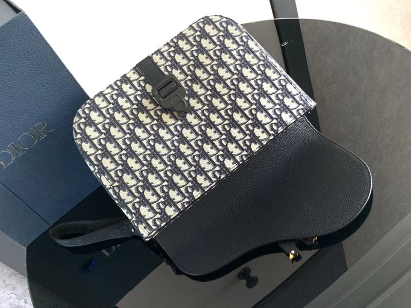 Legit Christian Dior Clutch Bags