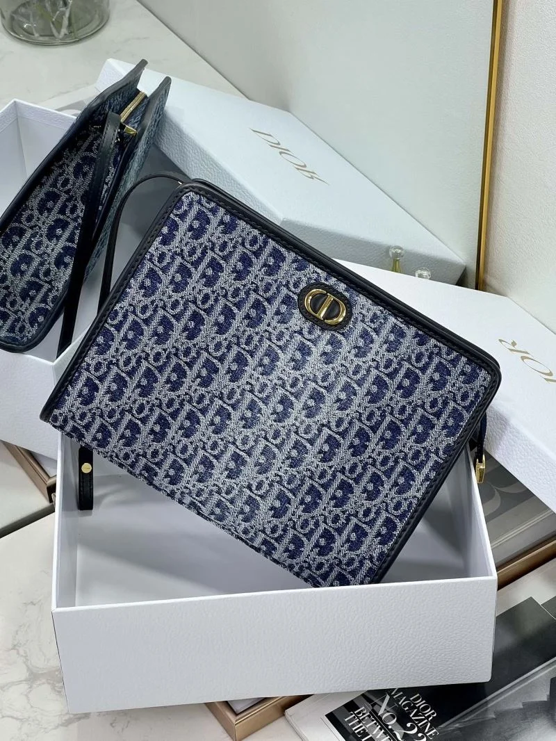 Bargain Christian Dior Clutch Bags