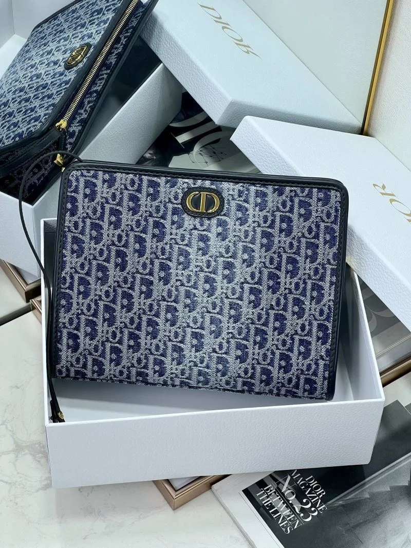 Bargain Christian Dior Clutch Bags