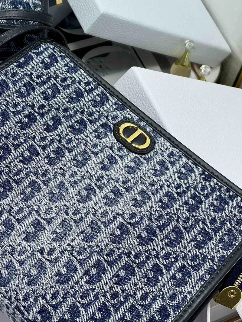 Bargain Christian Dior Clutch Bags