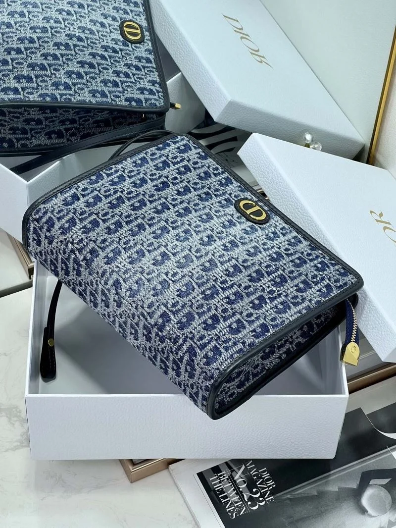 Bargain Christian Dior Clutch Bags