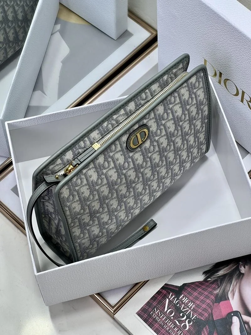 Bargain Christian Dior Clutch Bags