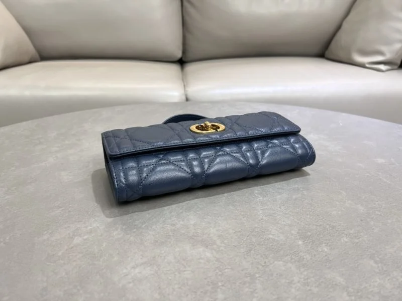 Cut-rate Christian Dior Clutch Bags