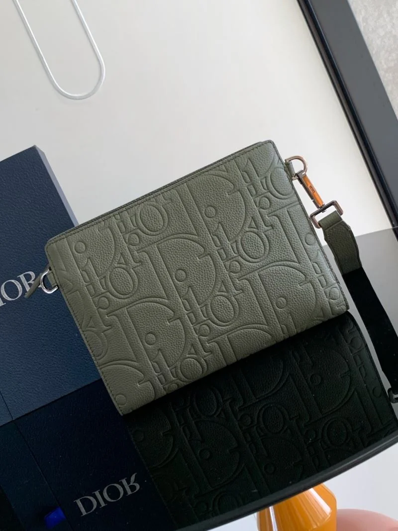 Inexpensive Christian Dior Clutch Bags