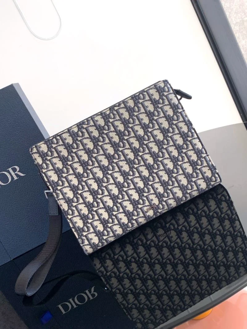 Christian Dior Clutch Bags