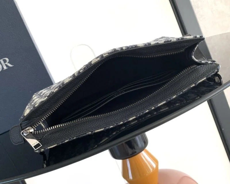 Low-cost Christian Dior Clutch Bags