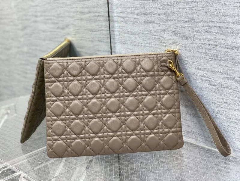 Cut-rate Christian Dior Clutch Bags