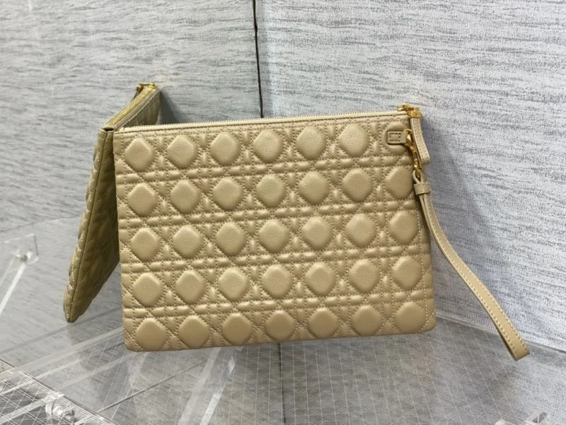 Legit Christian Dior Clutch Bags