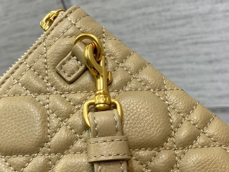 Legit Christian Dior Clutch Bags