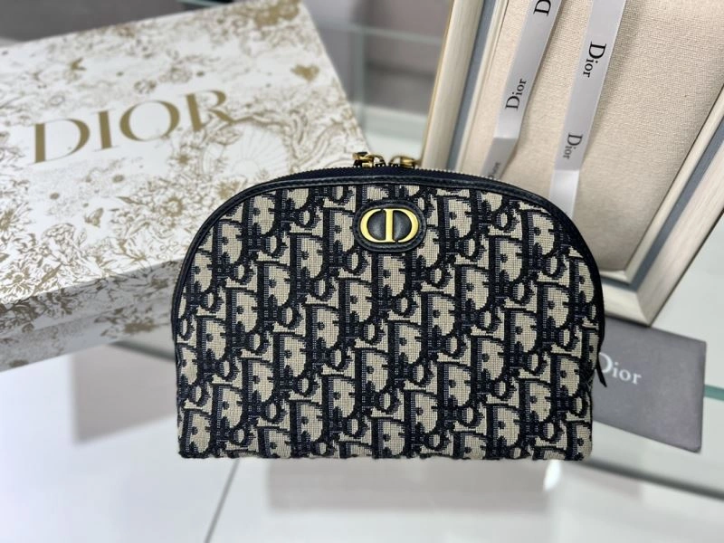 Bargain Christian Dior Clutch Bags