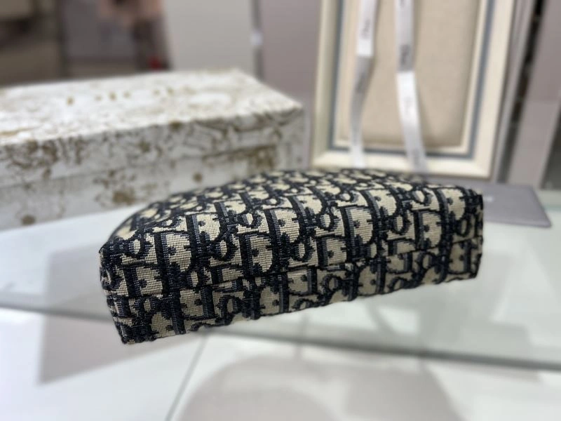 Bargain Christian Dior Clutch Bags