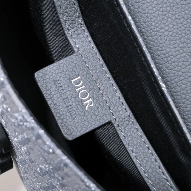 Accurate model Christian Dior Clutch Bags