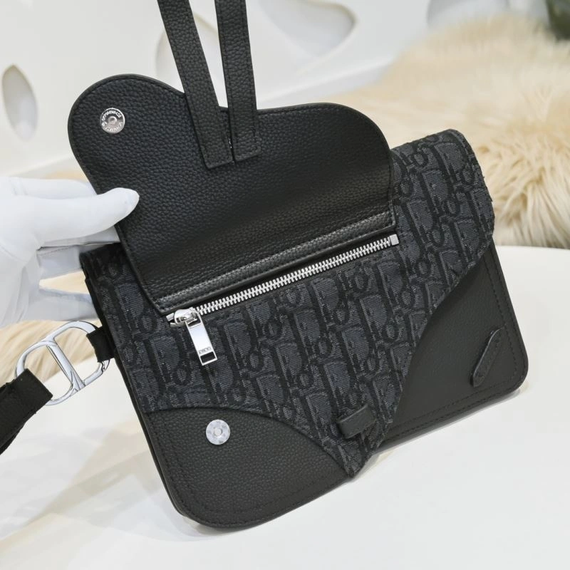 Cut-rate Christian Dior Clutch Bags