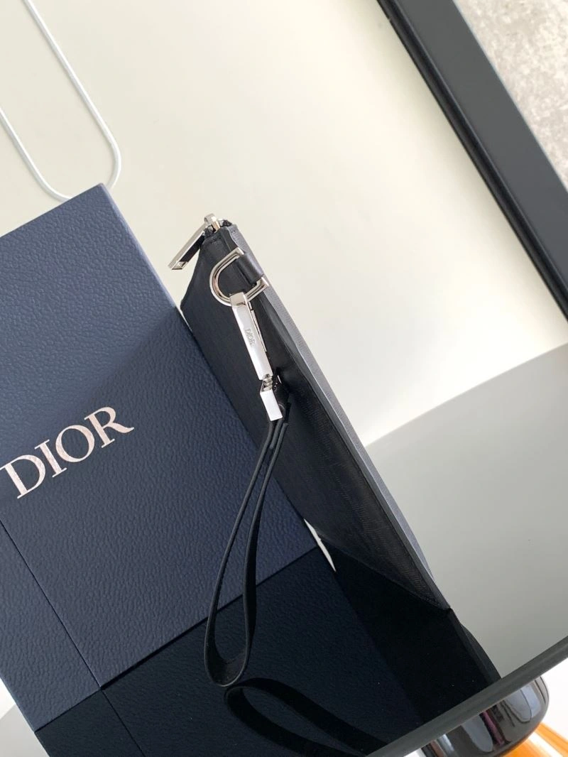 Accurate model Christian Dior Clutch Bags