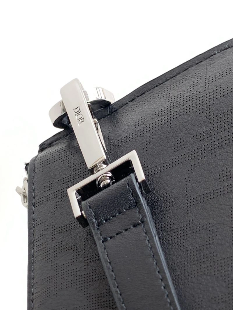 Accurate model Christian Dior Clutch Bags