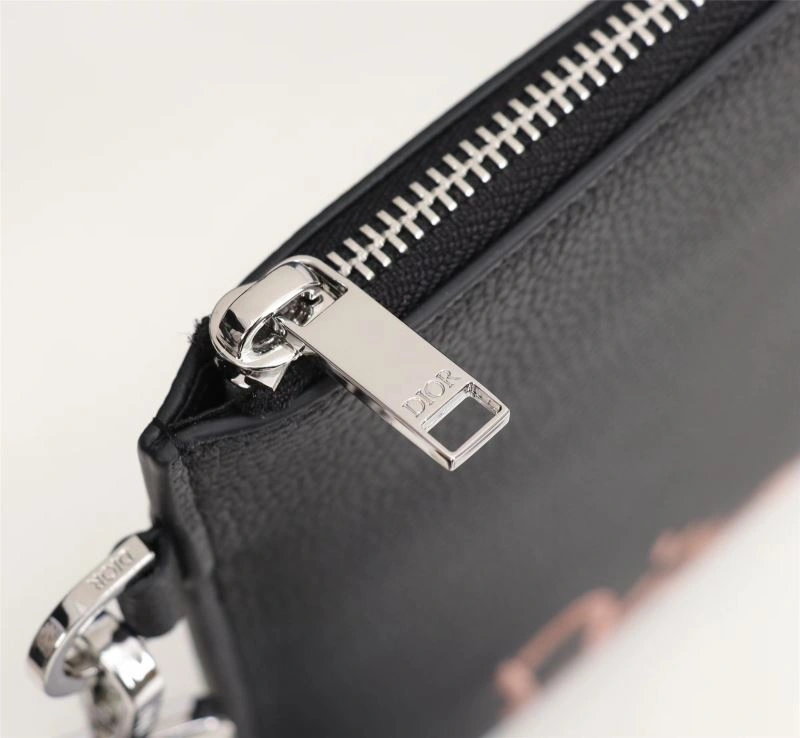 Bargain Christian Dior Clutch Bags