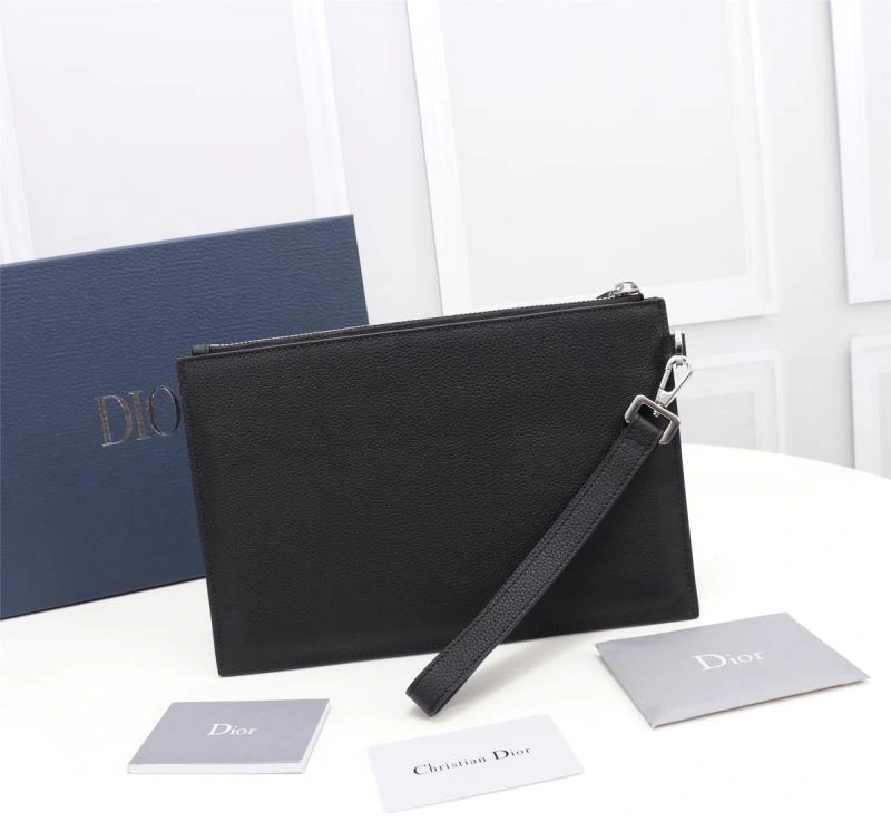 Bargain Christian Dior Clutch Bags