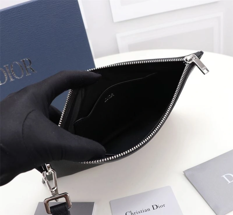 Bargain Christian Dior Clutch Bags