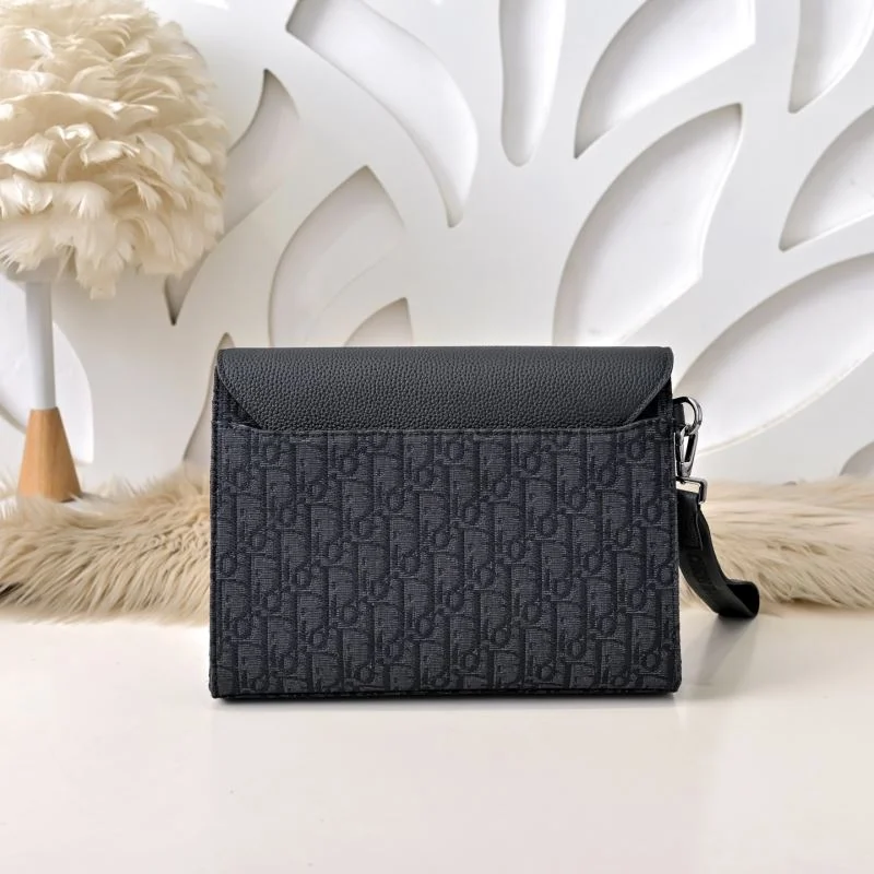 Bargain Christian Dior Clutch Bags