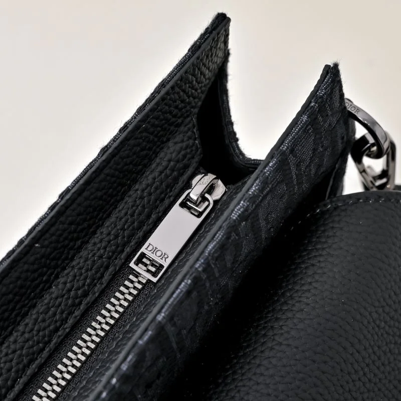 Bargain Christian Dior Clutch Bags