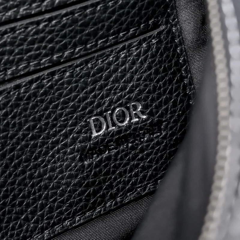 Bargain Christian Dior Clutch Bags